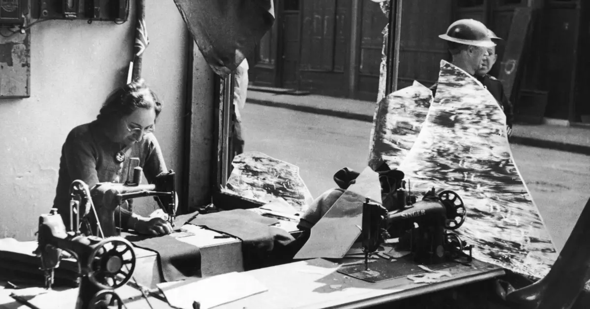Curator Tour: Bert Hardy: Photojournalism in War & Peace | The ...